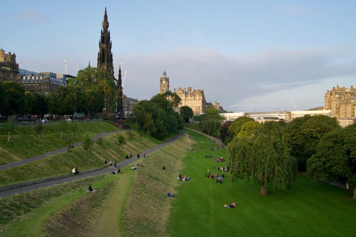 Ten Edinburgh Travel Tips to Help You Plan the Perfect Trip