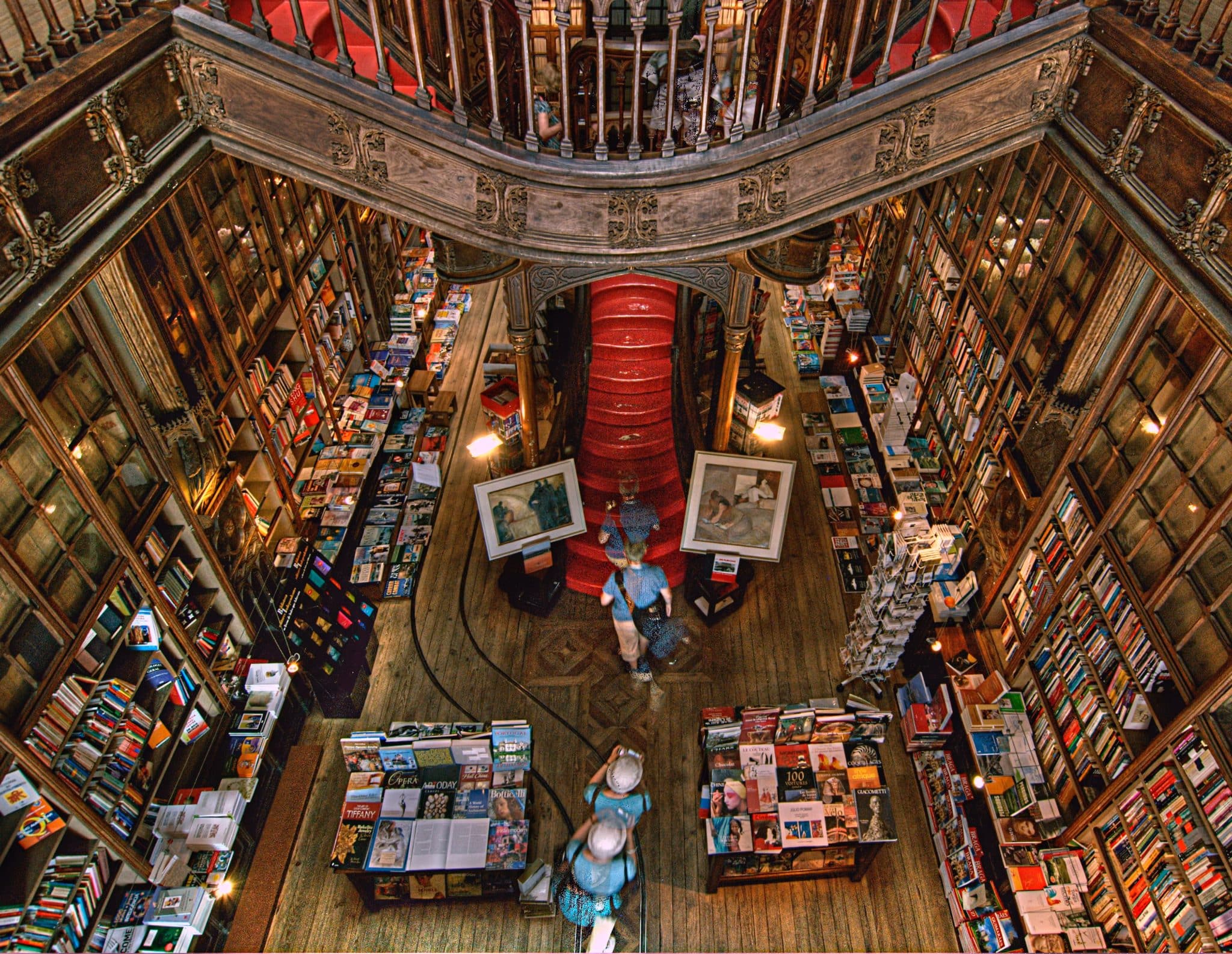 Nine Beautiful Libraries to Visit around the World