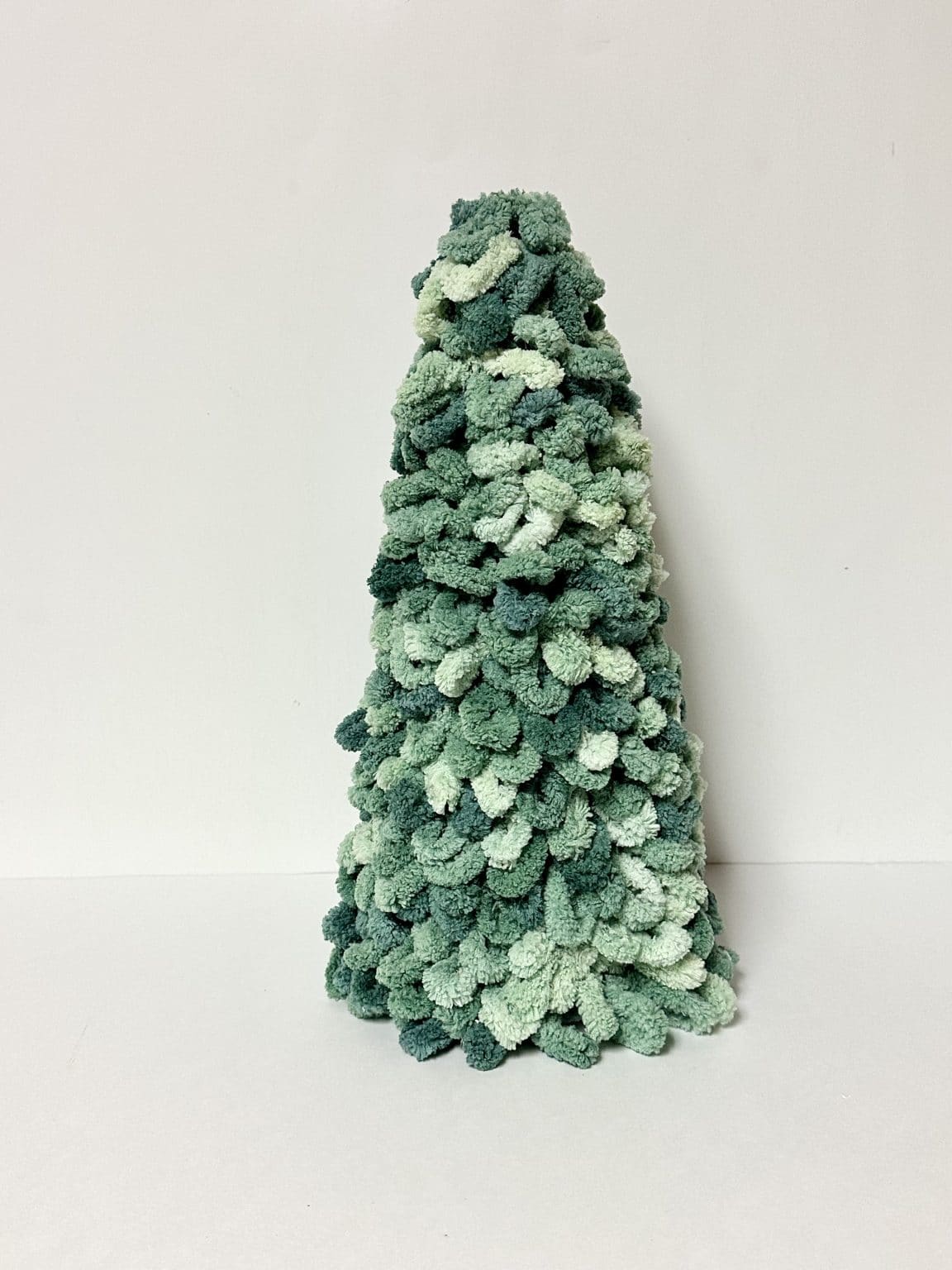 Loopy Yarn Christmas Tree