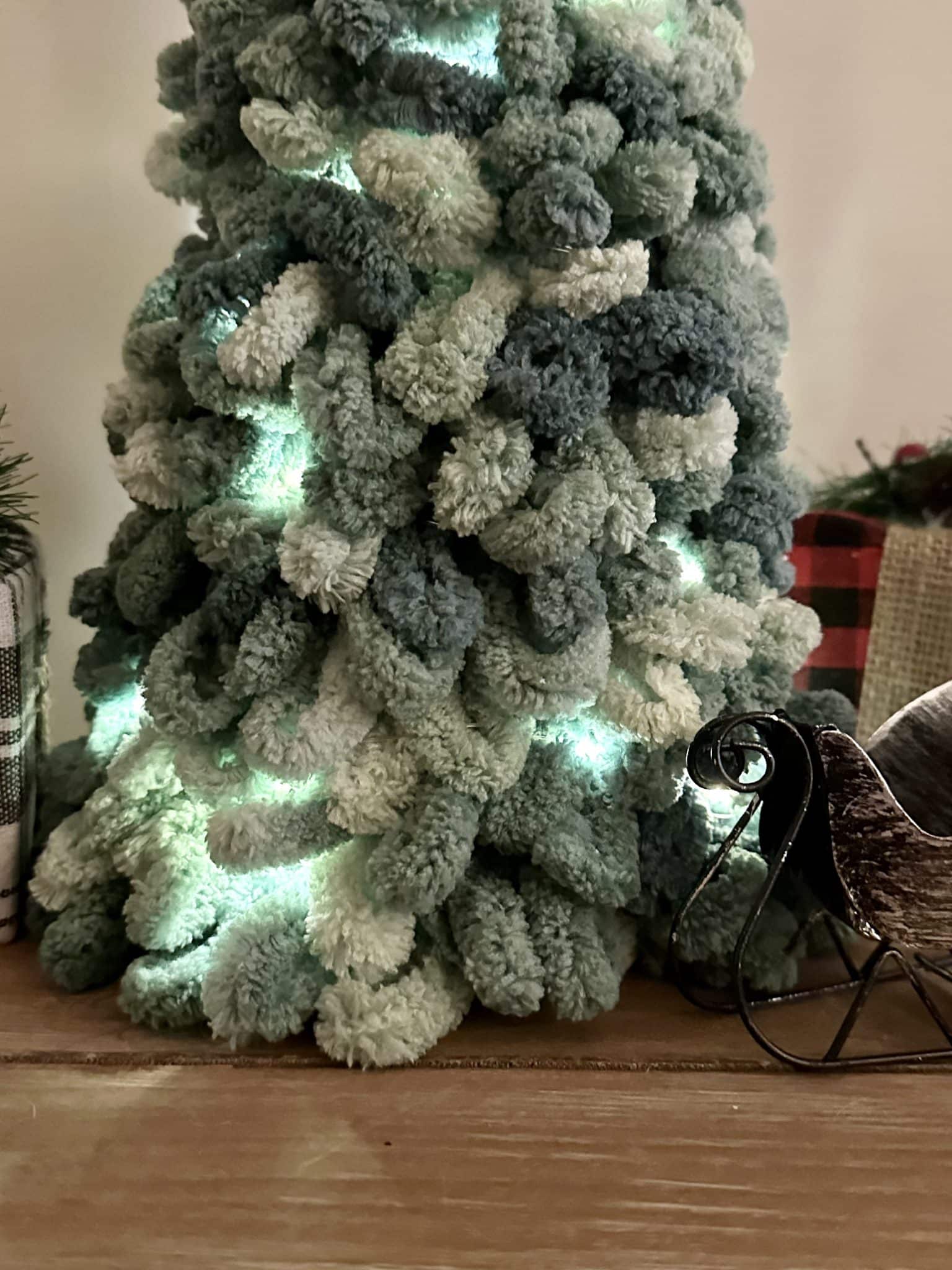 Loopy Yarn Christmas Tree
