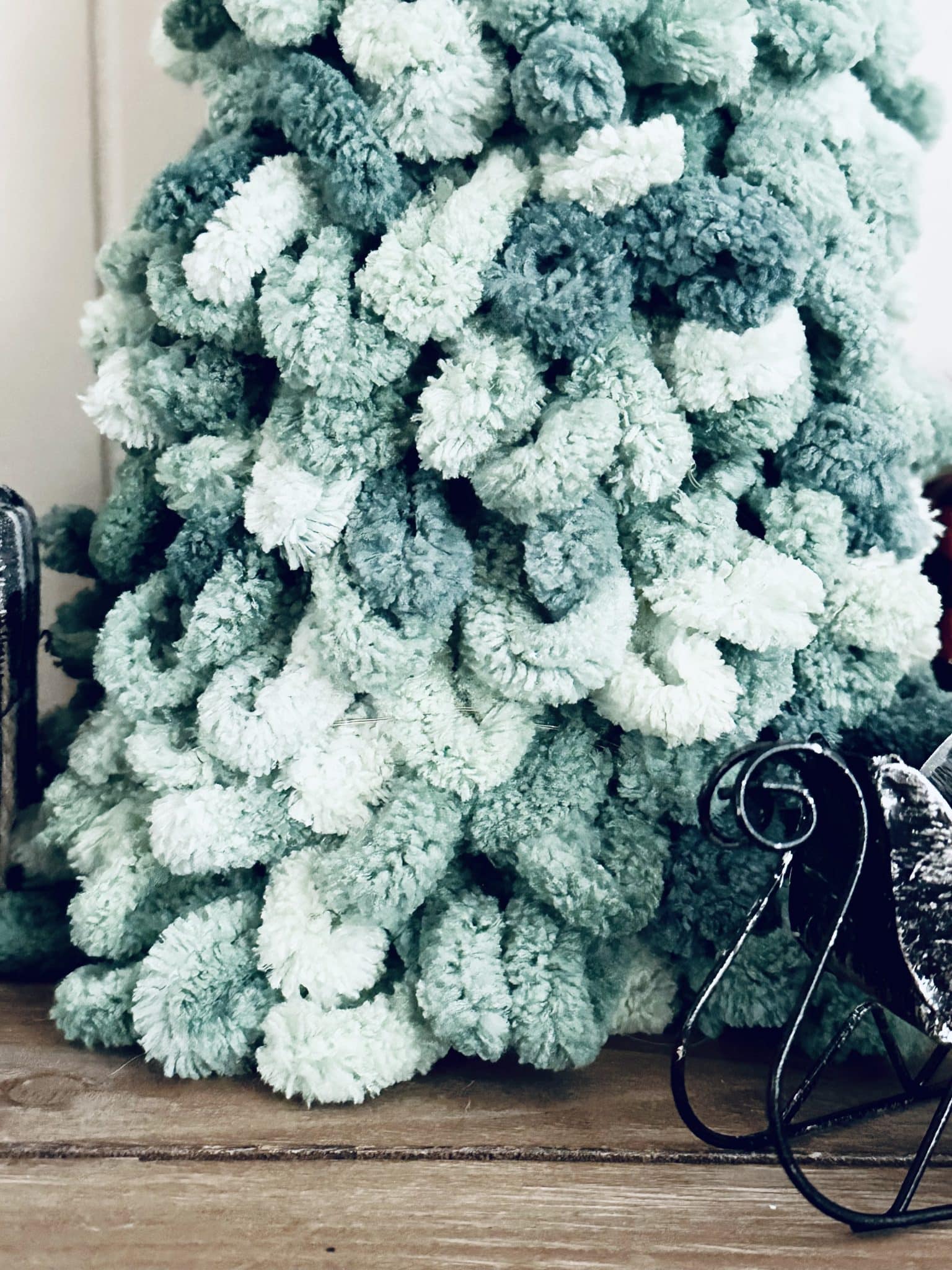 Loopy Yarn Christmas Tree